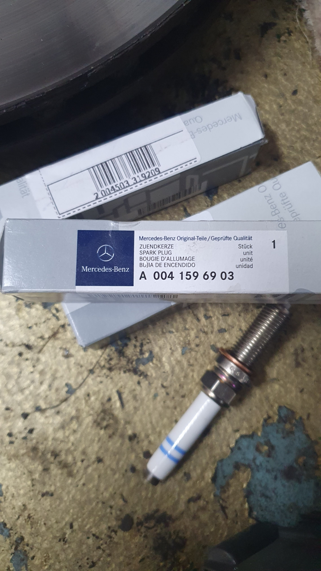 Замена свечей — Mercedes-Benz CLA (C117), 1,6 л, 2017 года | запчасти ...