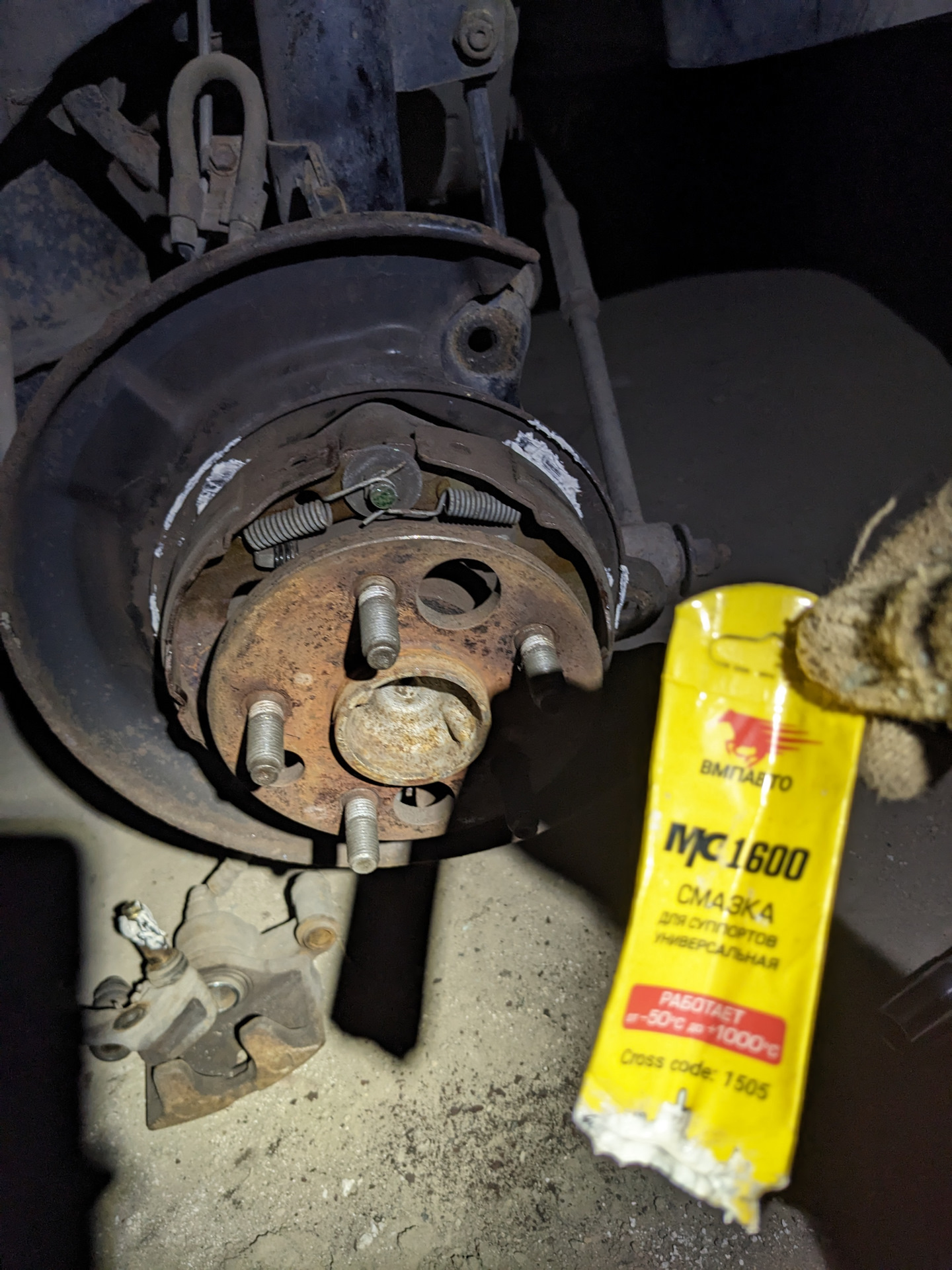 Стук, грохот колодок сзади. Решение проблемы — Toyota Carina ED (3G), 2 ...