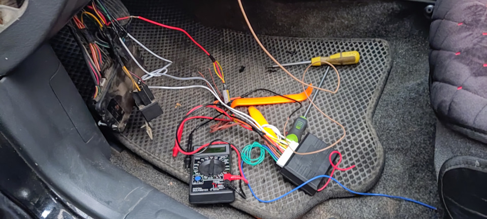 16. Установил центральный замок Maxony MX-3. — Chevrolet Lanos, 1,5 л ...