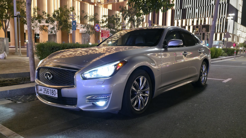Infiniti Q70 3.7 бензиновый 2017 | Серебристая на DRIVE2
