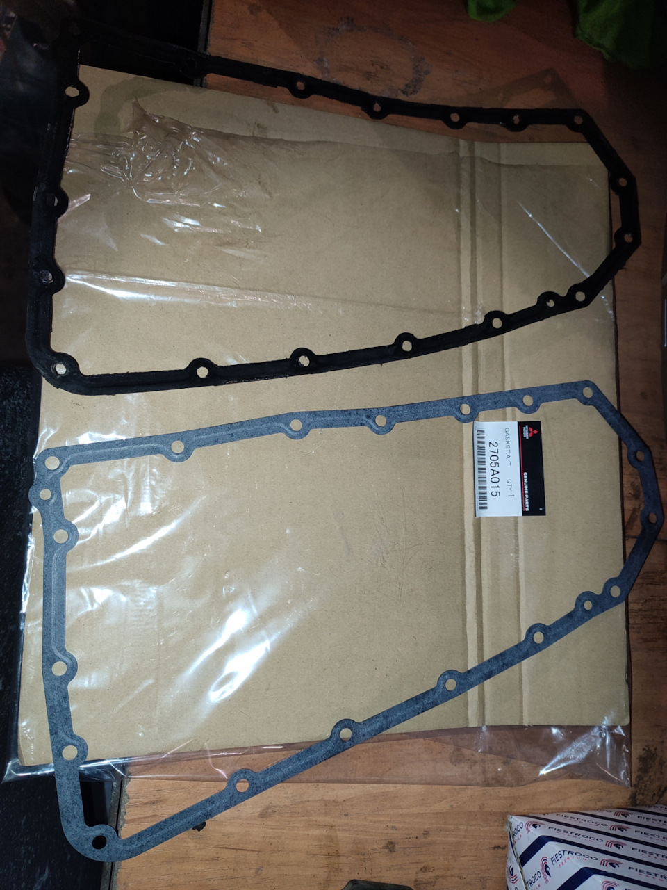 2705A015 Прокладка поддона АКПП (CVT) PSA 4007, 4008, C-Crosser 2.4i ...