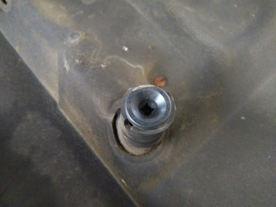 Накладка двигателя без болтов — Hyundai Santa Fe (1G), 2,7 л, 2008 года ...