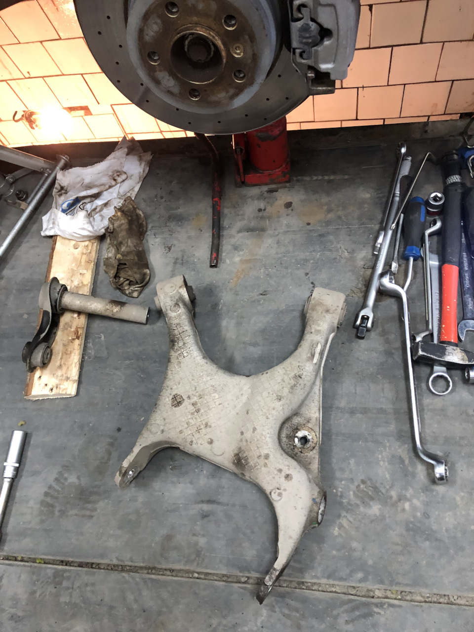 ТО задней подвески — BMW X6 (E71/E72), 3 л, 2012 года | своими руками ...