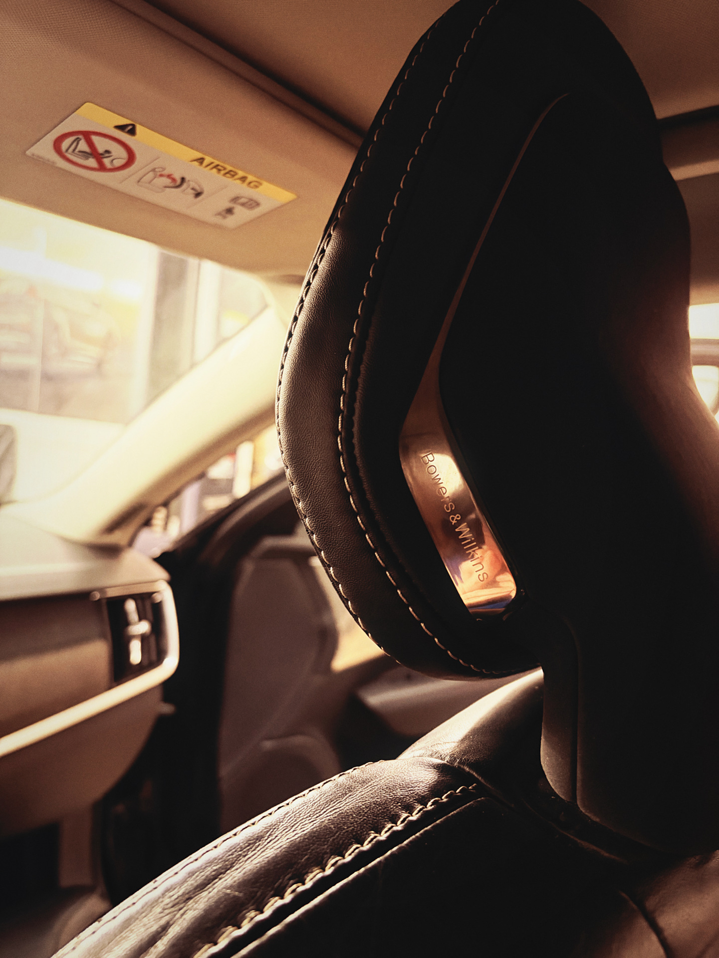 Bowers Wilkins в подголовники, играемся дальше 😀 — Volvo V90 Cross Country, 2 л, 2018 года ...