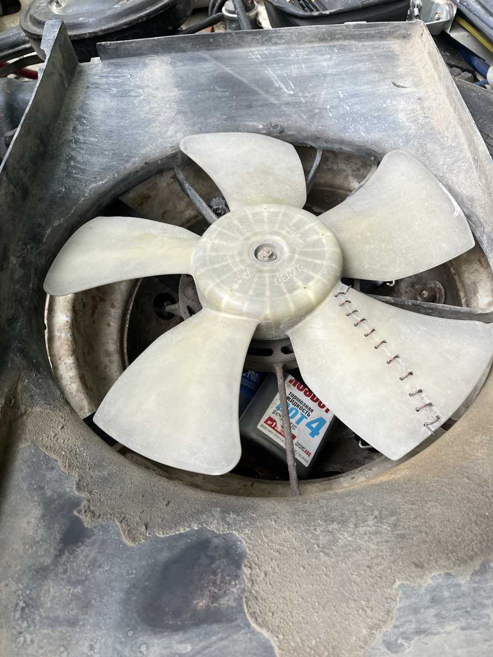 Крыльчатка радиатора. — Toyota Corolla RunX, 1,8 л, 2004 года ...