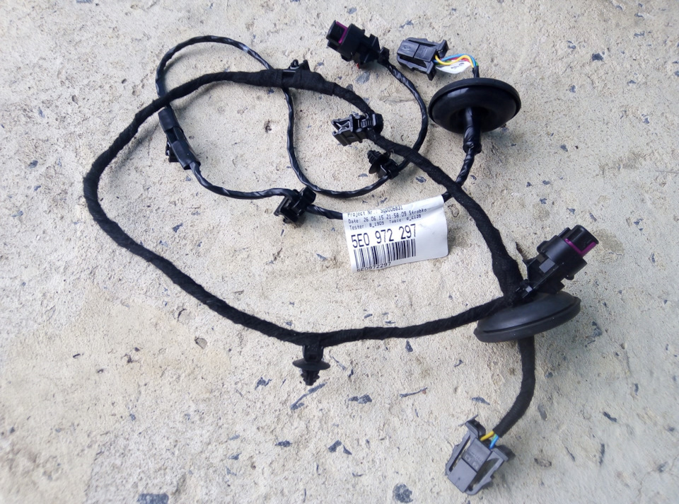 Система бесключевого доступа задних дверей Kessy в Volkswagen Polo ...