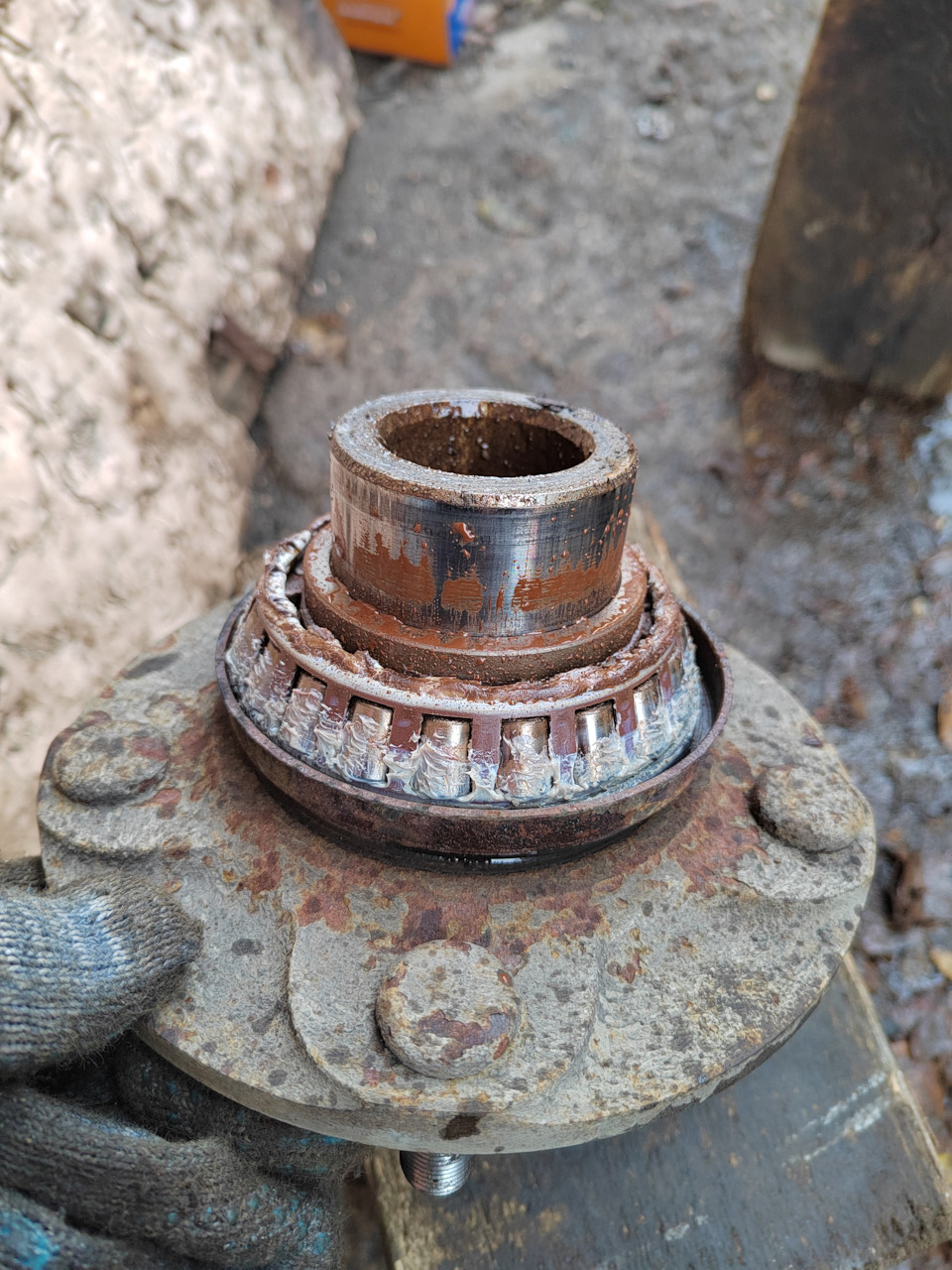 316,9 тыс. км. — Ступичные, втулки и стойки стабилизатора — Toyota Land ...