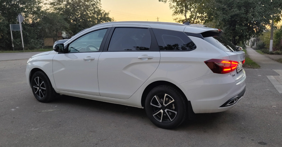 LADA VESTA NG SW– Путь от гадкого утенка — к идеалу, сквозь тернии… — Lada Vesta SW (NG), 1,8 л ...