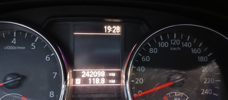 Плата габаритов и стоп сигнала — Nissan Qashqai (1G), 2 л, 2010 года ...