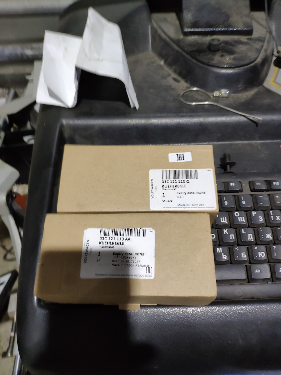 03C121110AA Термостат системы жидкостного охлаждения VAG | Запчасти на ...