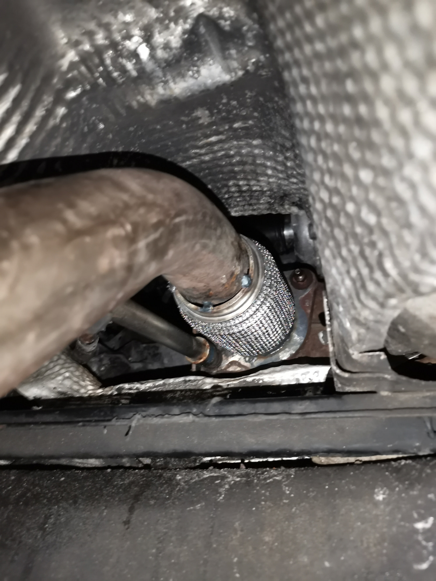 Замена гофры глушителя Рено Лагуна 2 1.9DCI — Renault Laguna II, 1,9 л ...