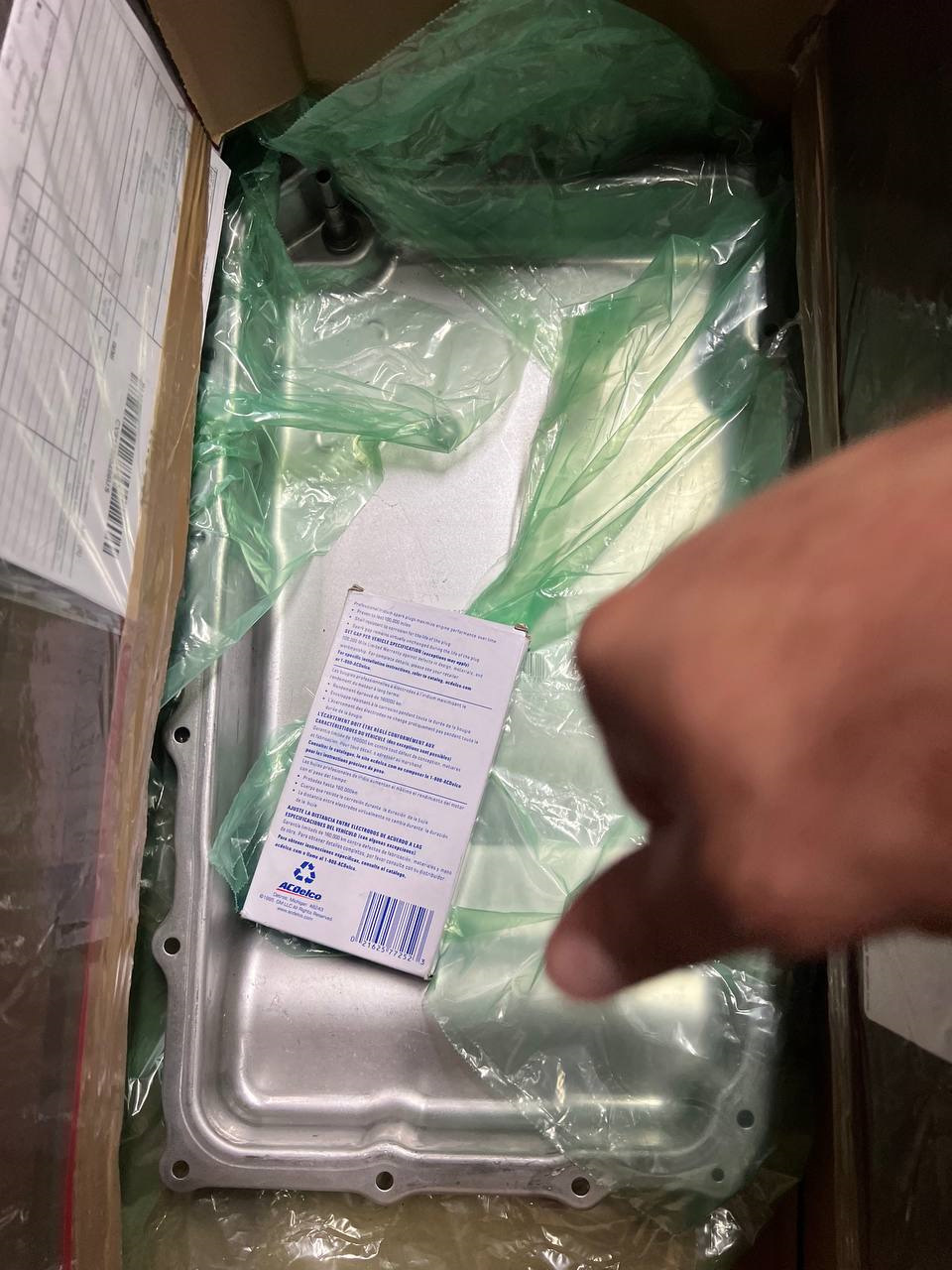 Замена масла АКПП (70 000 км), свечи — Cadillac Escalade ESV (3G), 6,2 ...