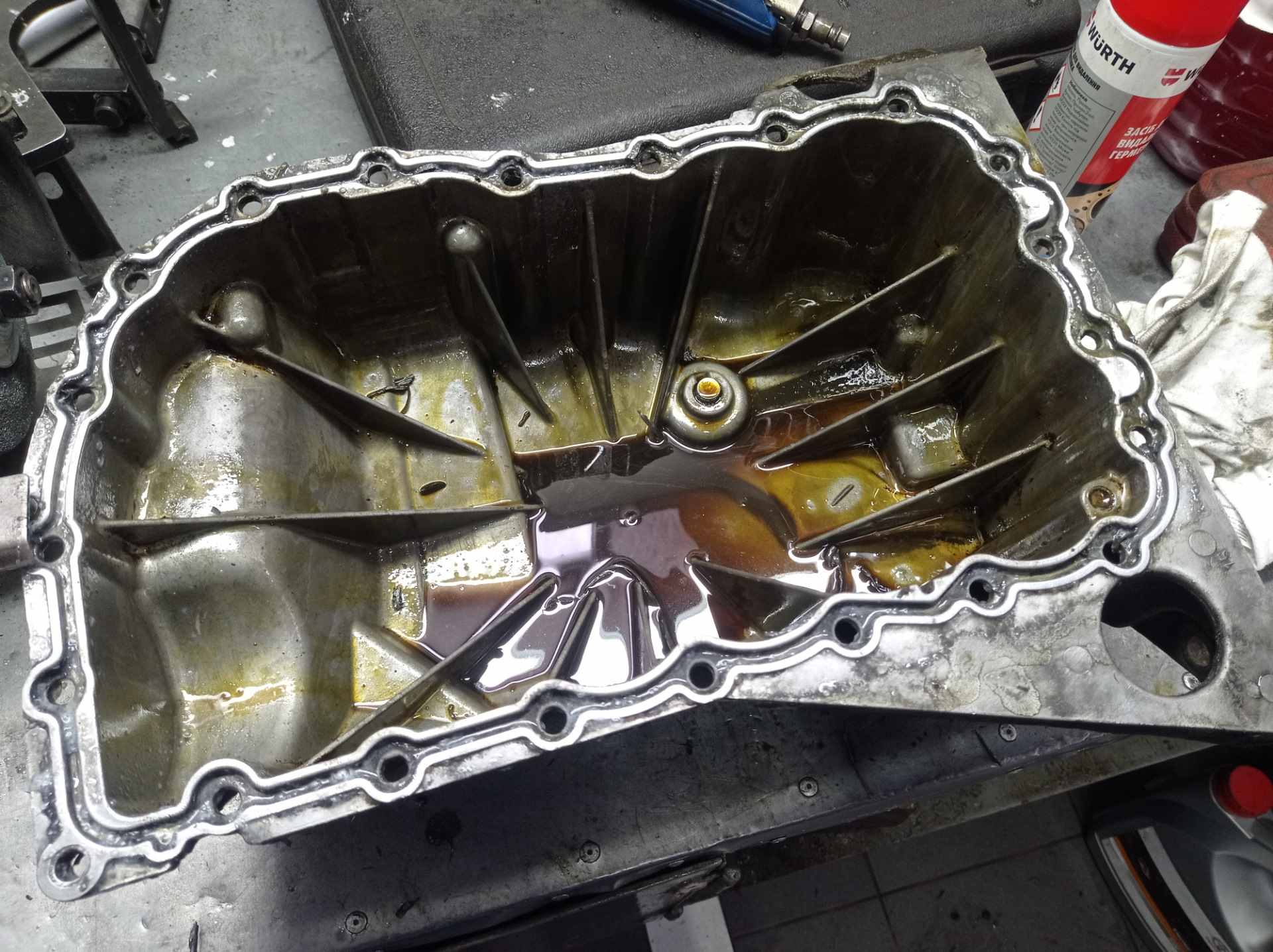 Боротьба з підтіканням, перейшла в ТО( зд сальник, ліва шарова, масло ...