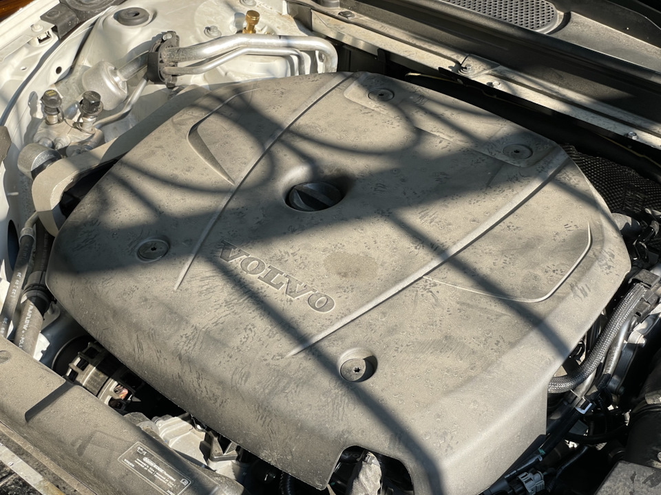 # 32 Pedestrian protection. Service urgent… Рататуй! — Volvo S60 (3G ...