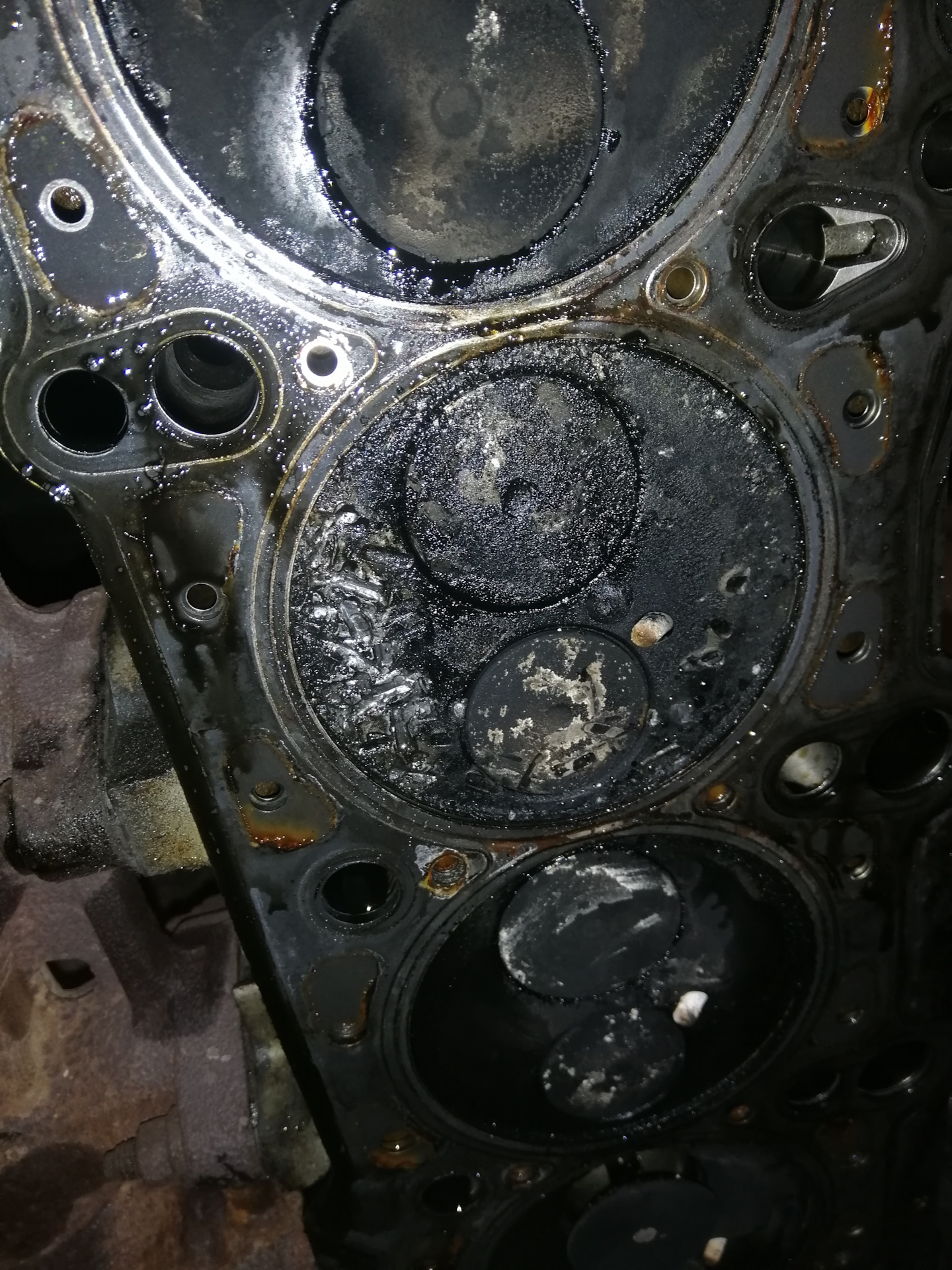 Замена родного двигателя AVR на D5252t от Volvo s80 (1gr) — Volkswagen ...