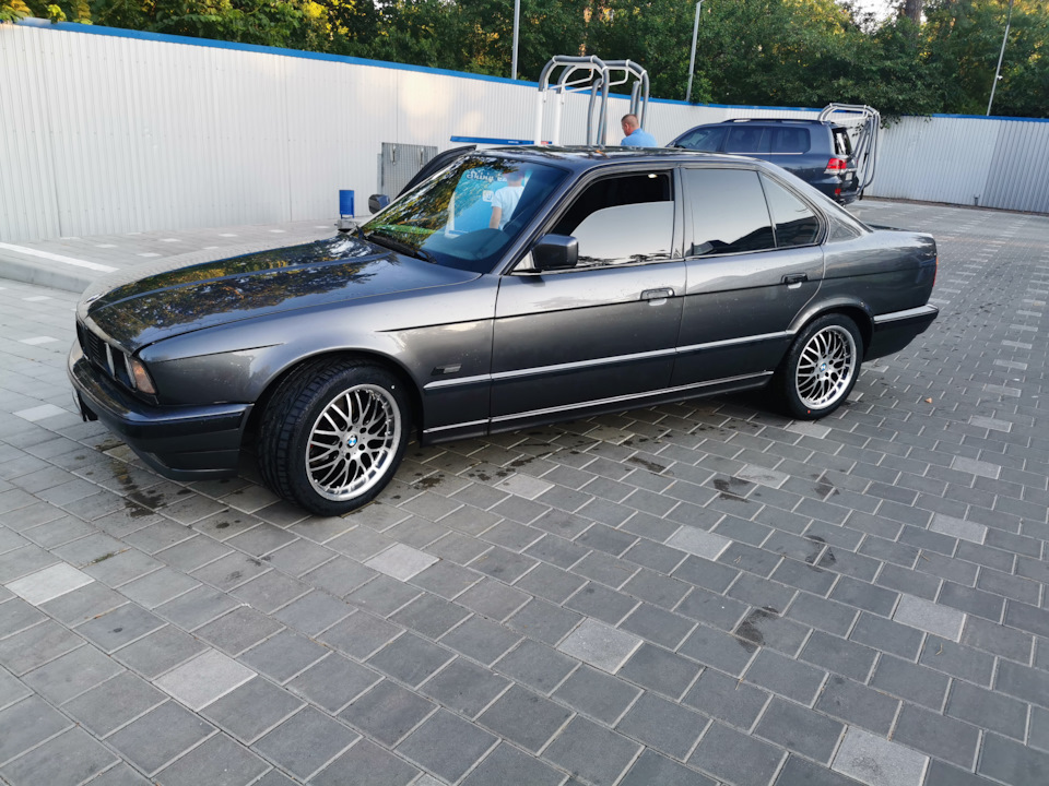 колеса на лето Dotz Mugello R17 — BMW 5 series (E34), 2,5 л, 1992 года ...