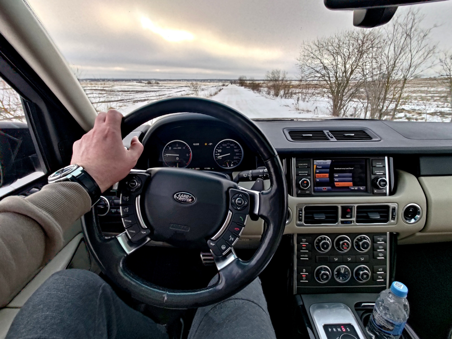 Акция на "дворники" у дилера! — Land Rover Range Rover (3G), 4,4 л ...