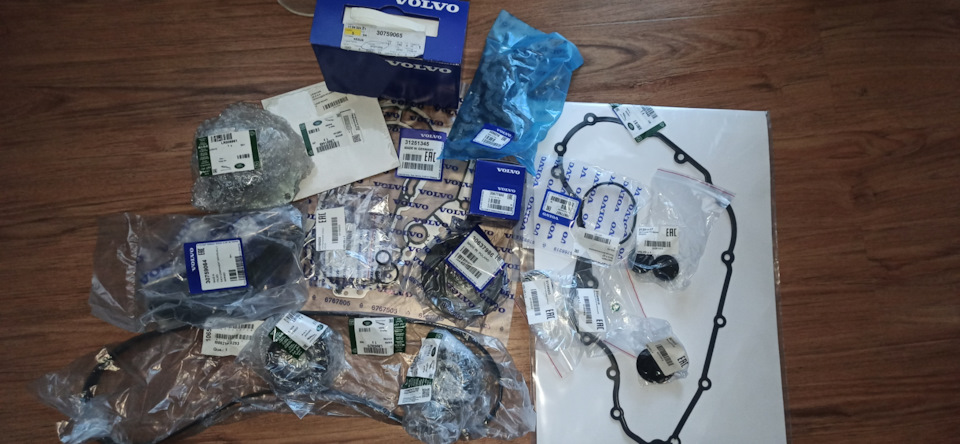 Переуплотнение крышки ГРМ B6324S — Volvo XC90 (1G), 3,2 л, 2008 года ...