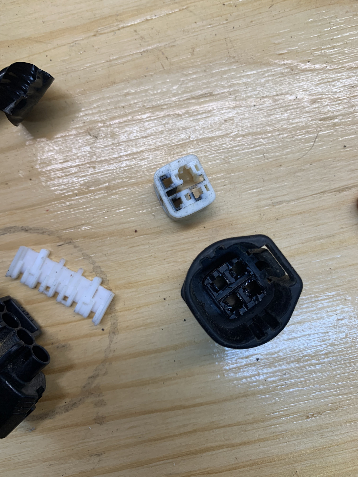 Фильтр от лягушек и замена разьемов( фишек ) — Toyota Land Cruiser 40 ...