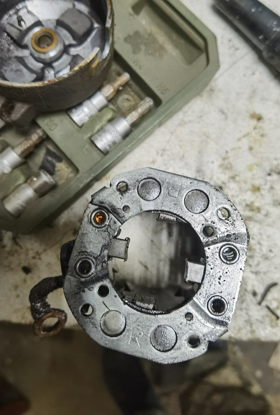 Замена щёток стартера — Toyota Sprinter Carib (AE110G), 1,8 л, 1995 ...