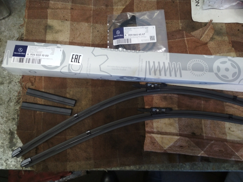 A9068201000 Комплект щеток стеклоочистителя 2шт. Mercedes | Запчасти на ...