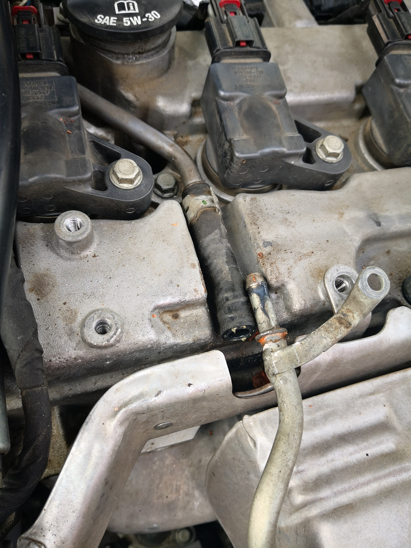 Замена трубки охлаждения — Opel Insignia Hatchback, 2 л, 2014 года ...