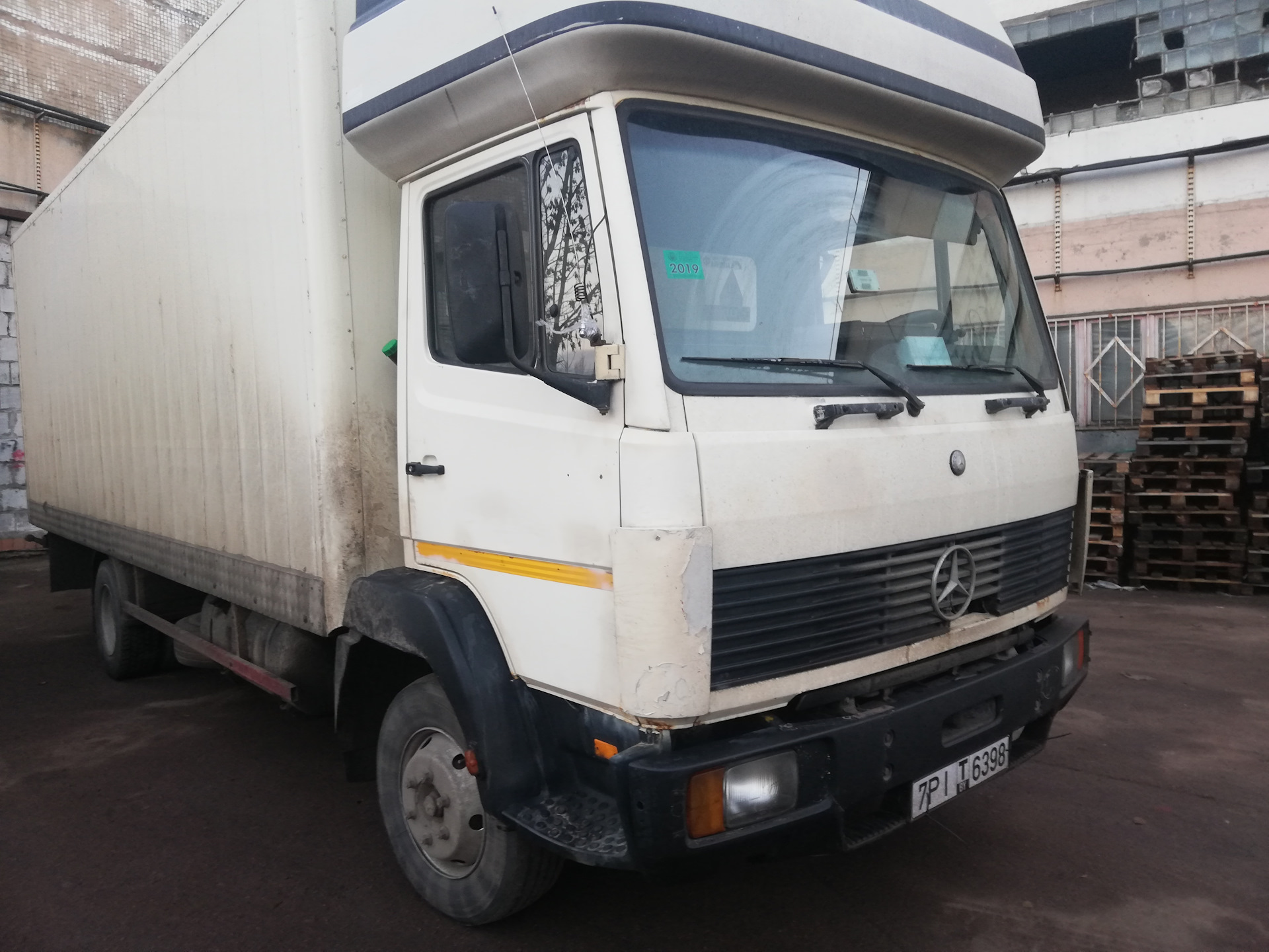 Первая загрузка — Mercedes-Benz T2 (2G), 6 л, 1988 года | покатушки ...