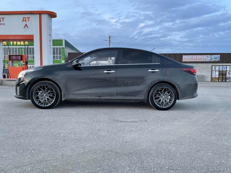 Диски Воссен 17 — KIA Rio (4G), 1,6 л, 2021 года | колёсные диски | DRIVE2