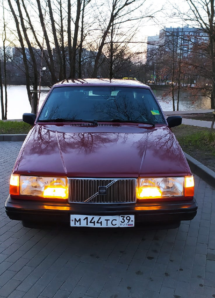 Желтые туманки — Volvo 940, 2,3 л, 1994 года | расходники | DRIVE2