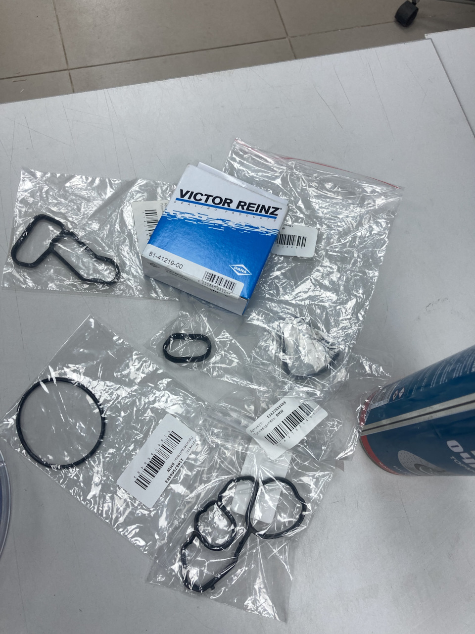 814121900 Уплотняющее кольцо, коленчатый вал VICTOR REINZ | Запчасти на ...