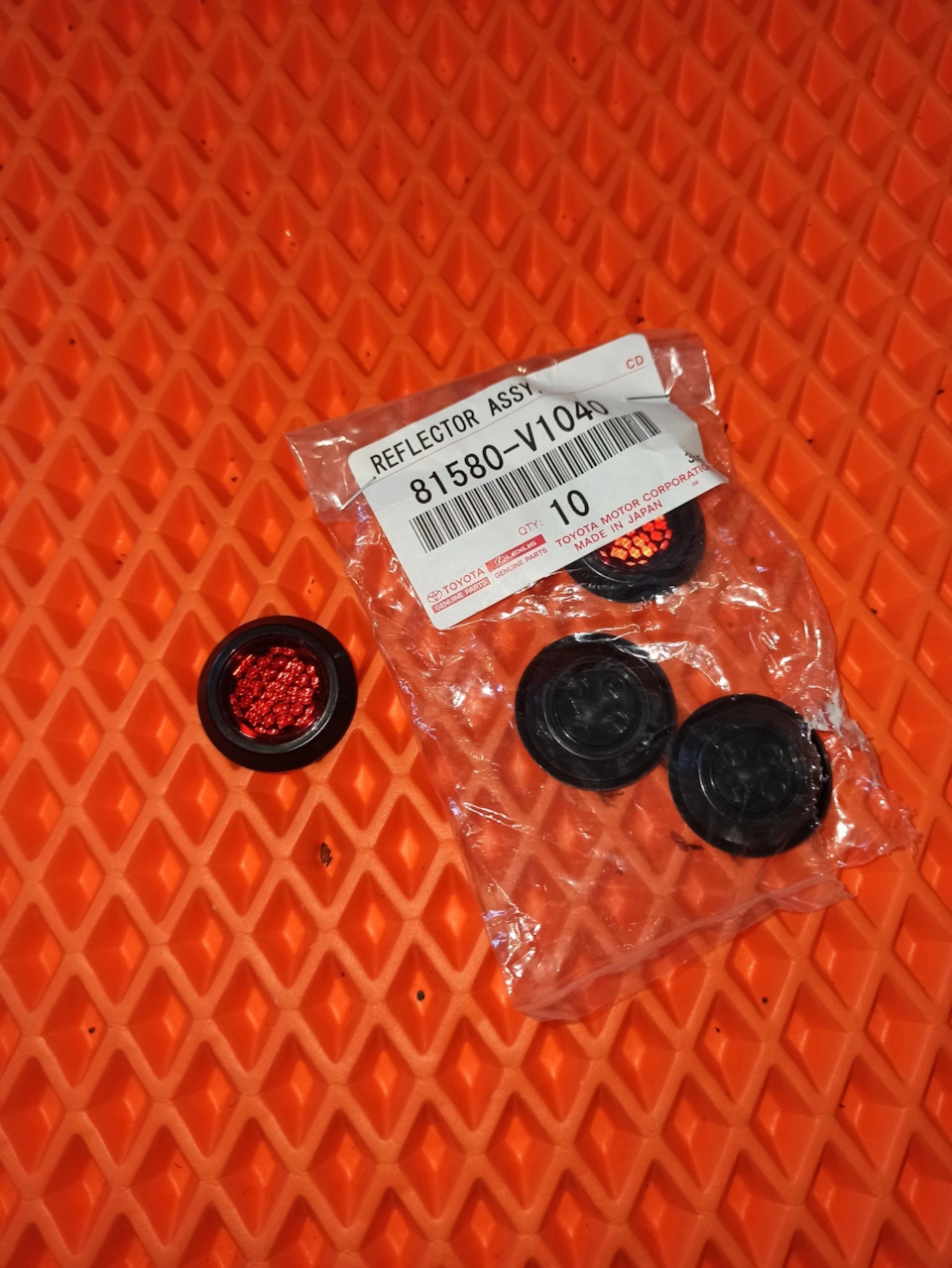 81580V1040 Reflector Assembly Refl TOYOTA LEXUS | Запчасти на DRIVE2