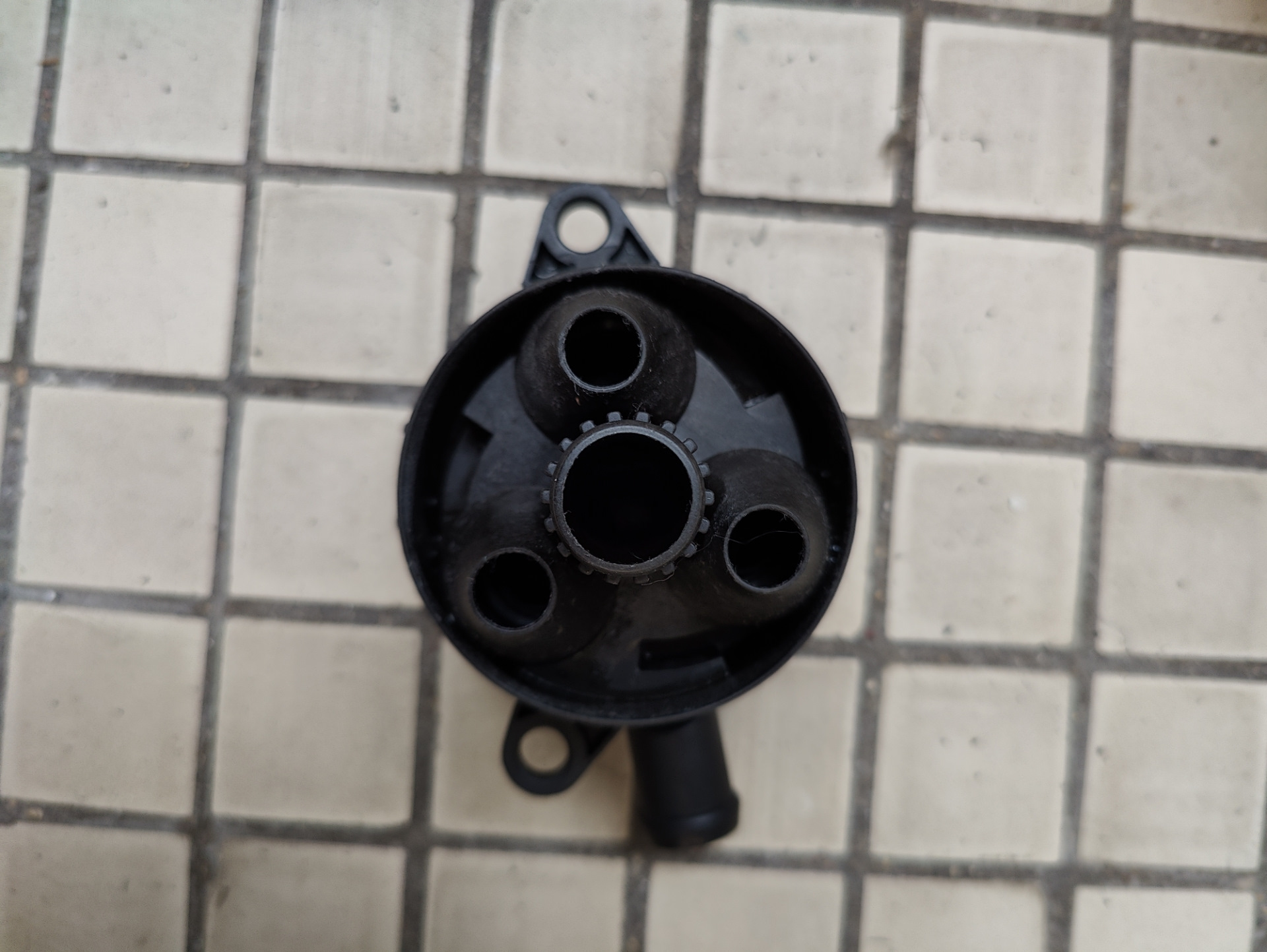 Замена маслоотделителя — Volkswagen Touareg (1G), 3 л, 2007 года ...