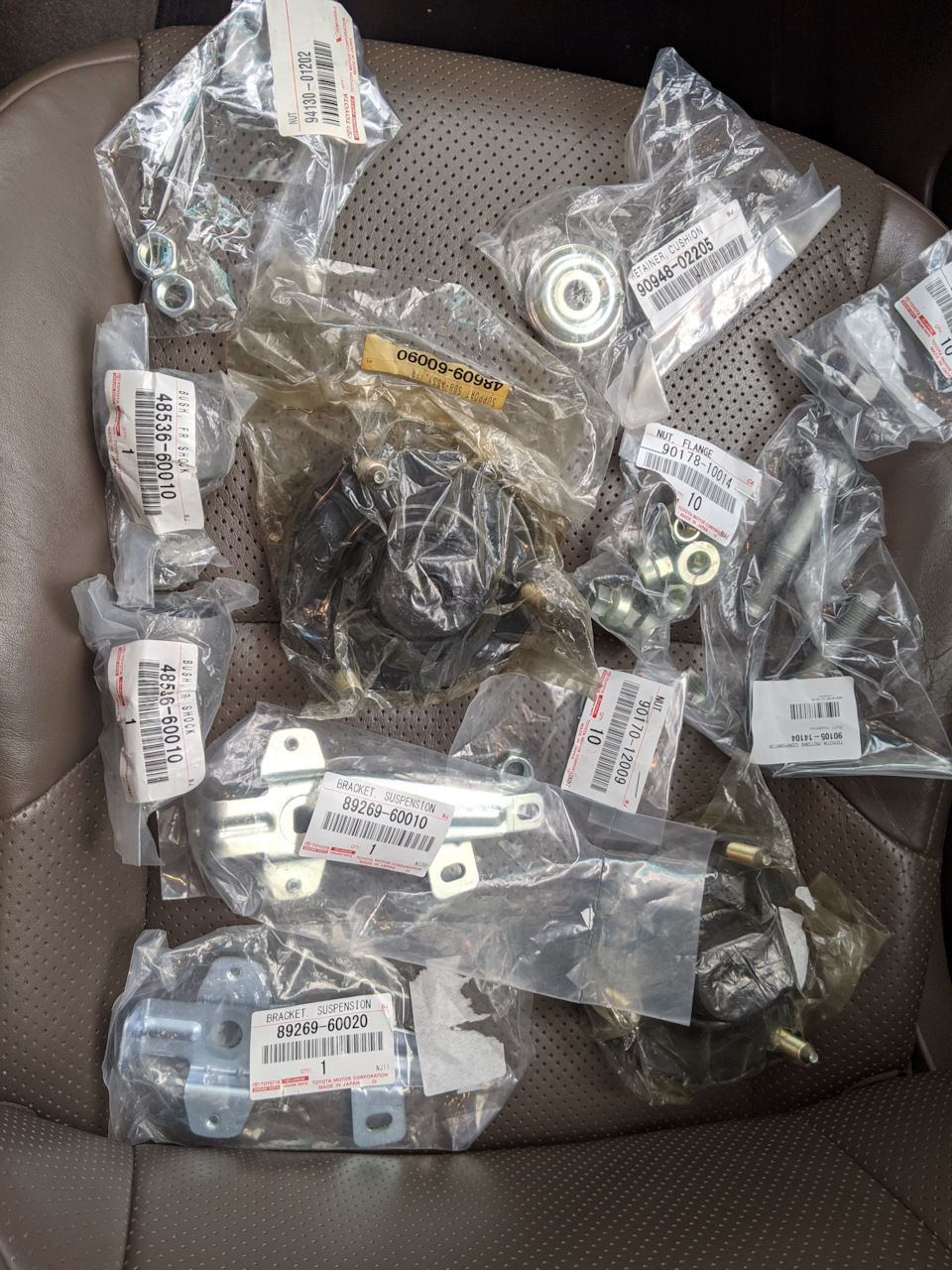 4853660010 СТОЙКА ПЕРЕДНЯЯ ПРАВ TOYOTA LEXUS | Запчасти на DRIVE2