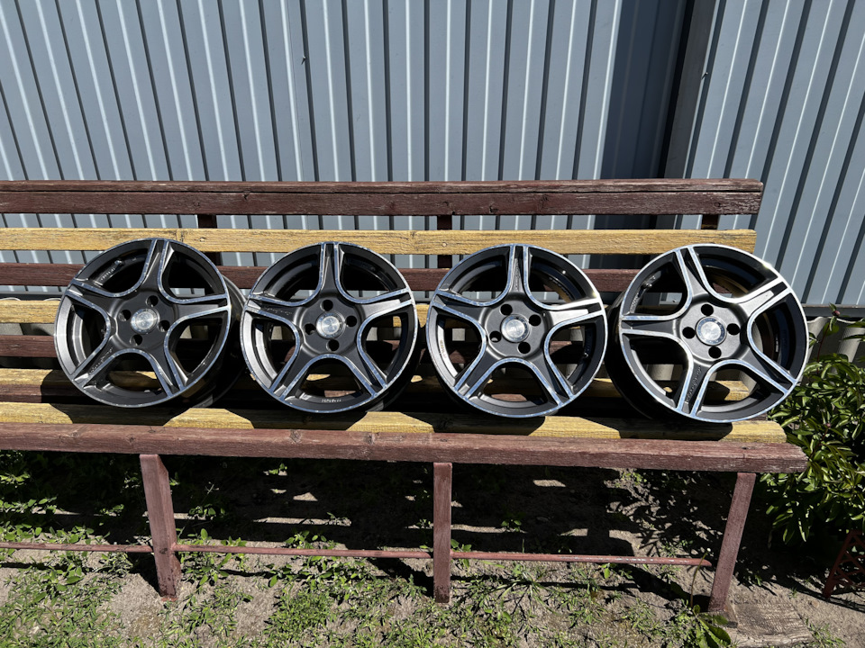 Литые диски Racing Wheels H-315 6,5Jx15 ET40 4x100. Б/у | 16 500 ₽ в ...