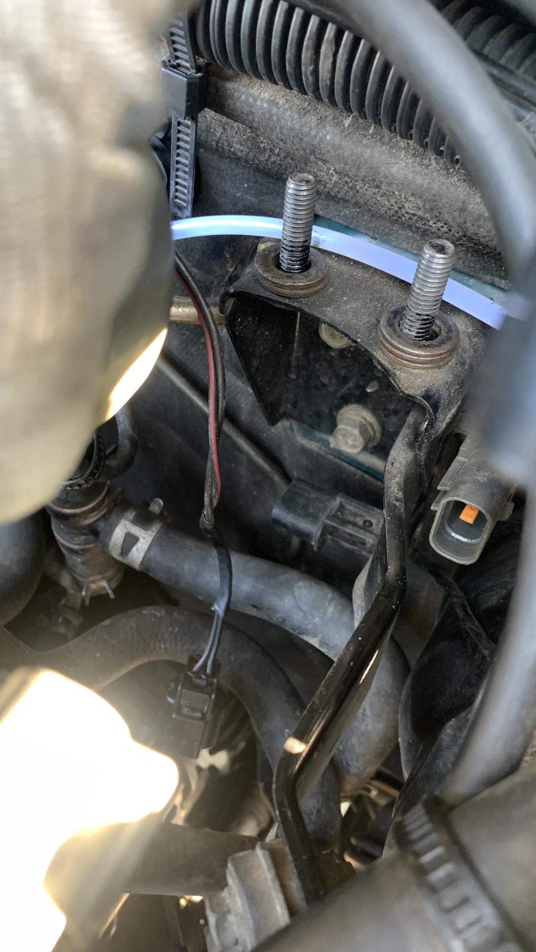 MB658726 Датчик уровня воды топливного фильтра — Mitsubishi Pajero ...