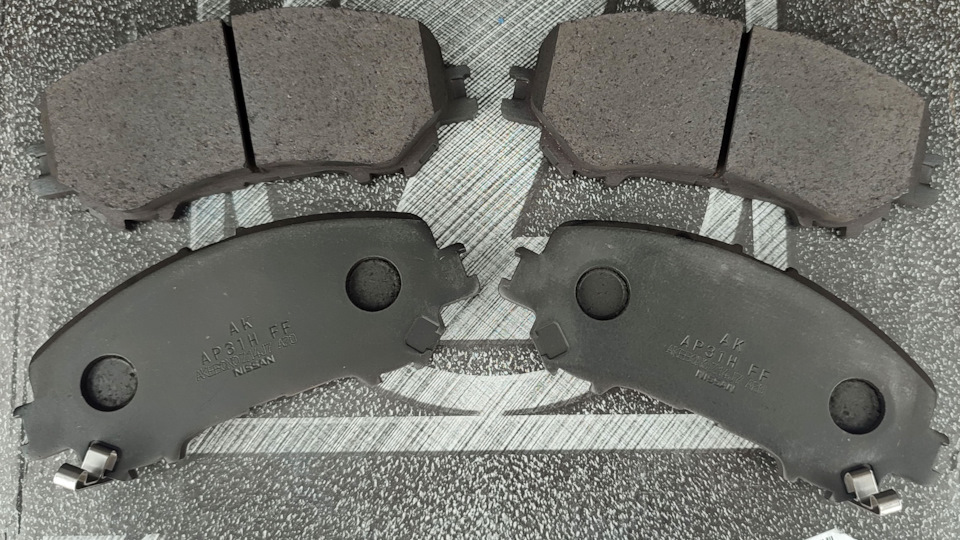 D10604CA0A КОЛОДКИ ДИСКОВЫЕ ПЕРЕДНИЕ КОМПЛЕКТ J11/X-TRAIL (T32) NISSAN ...