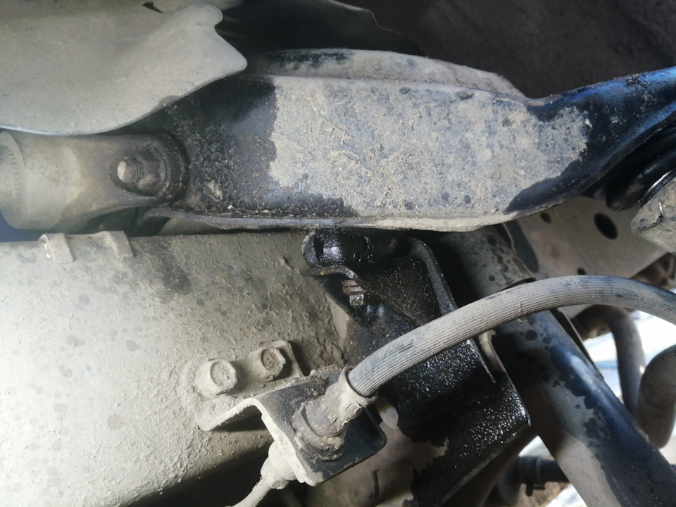 Замена сайлентблоков переднего рычага — Toyota Lite Ace, 2 л, 1994 года ...