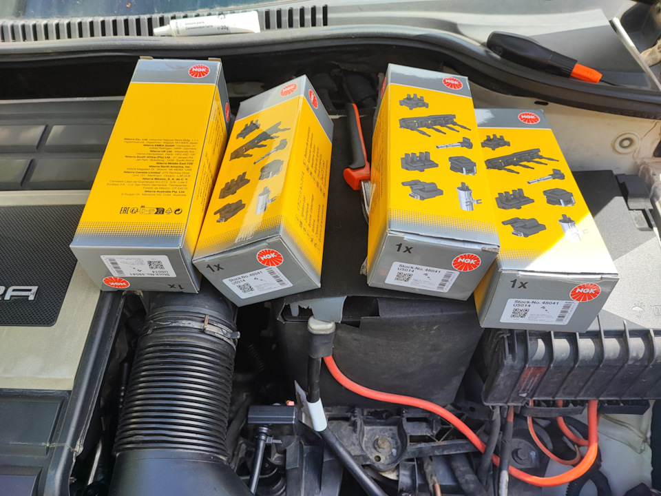 2.0 TFSI EA113 замена катушек зажигания NGK 48041 U5014 — SEAT Leon ...