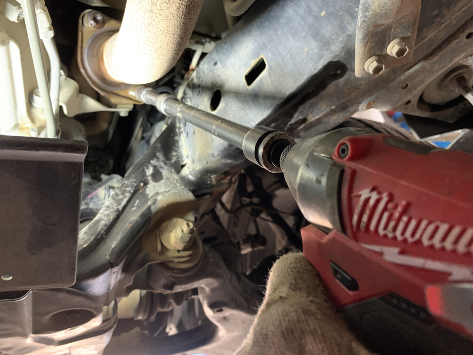 Замена катализатора. — Toyota Land Cruiser Prado 120-series, 2,7 л ...