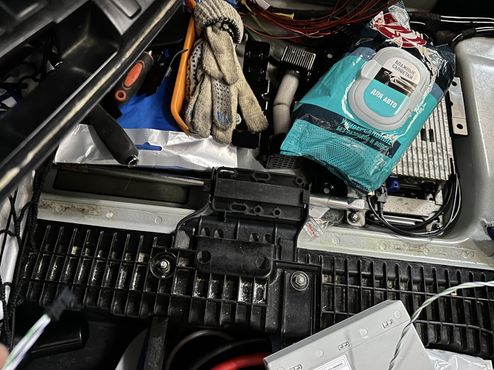 149] Комфортный доступ (S322A) — BMW 1 series (E81/E87), 3 л, 2007 года ...