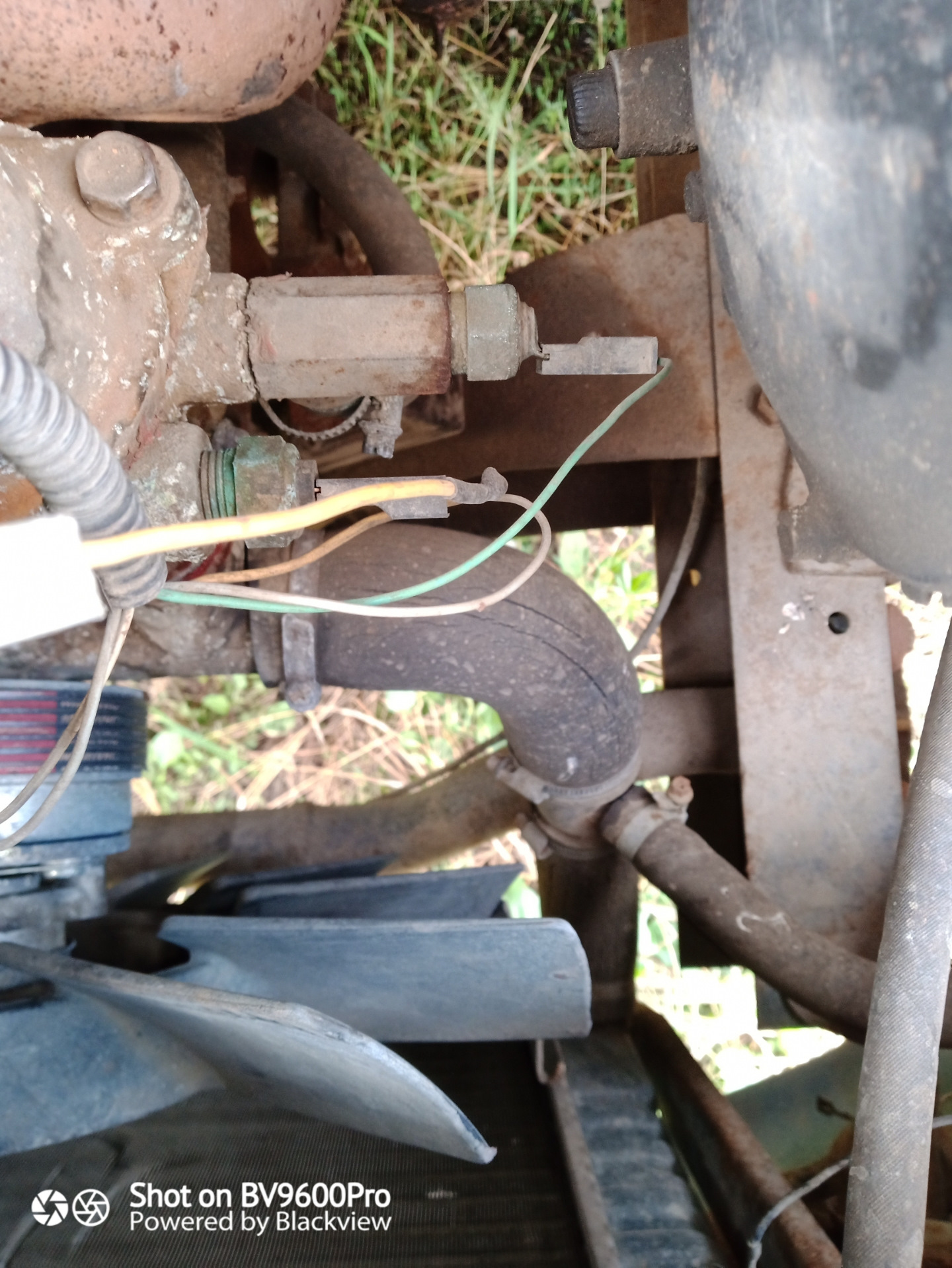 Патрубки системы охлаждения силикон — ГАЗ Газель, 2,3 л, 2005 года ...