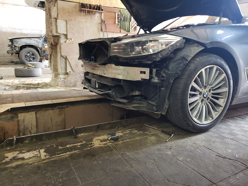 Замена радиатора ЕГР, болтов рейки у оф дилера, сетка в бампер — BMW 3 ...