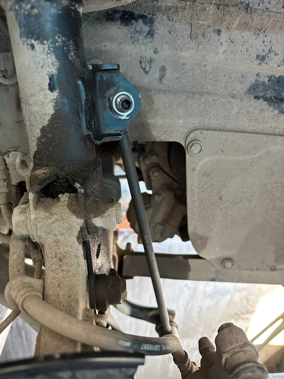 Замена стоек стабилизатора — Toyota Corolla (160), 1,6 л, 2018 года ...