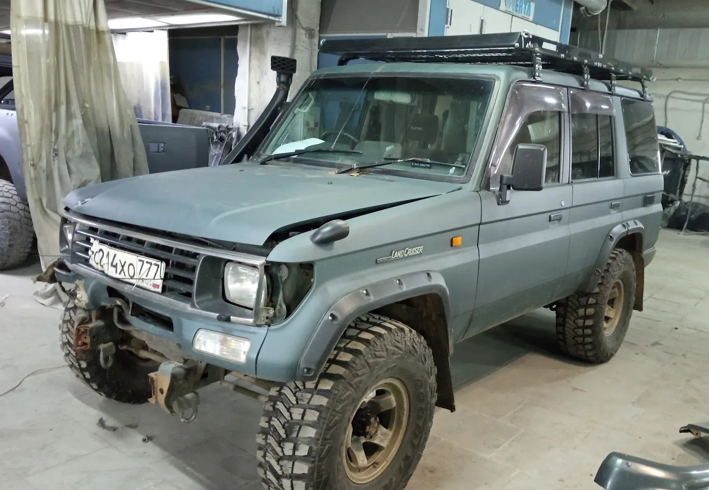 tlc 76 тоже захватил под себя целый стапель 😄 — Автоботаник на DRIVE2