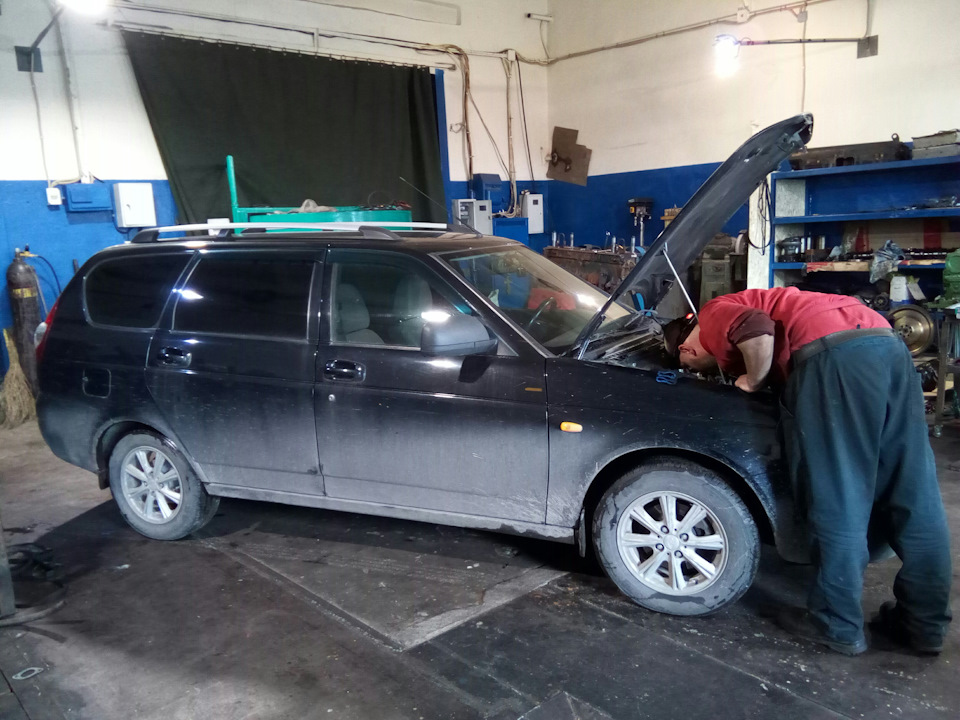 Замена натяжного ролика ремня ГРМ. — Lada Приора универсал, 1,6 л, 2012 ...