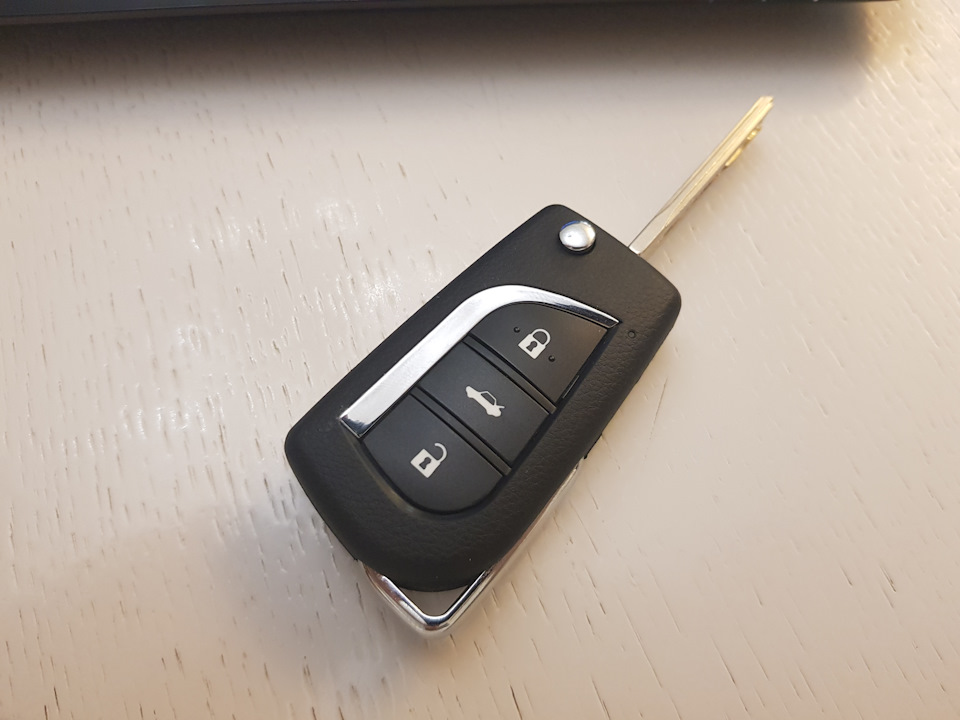 Выкидной ключ — Lexus RX 400h (2G), 3,3 л, 2008 года | аксессуары | DRIVE2