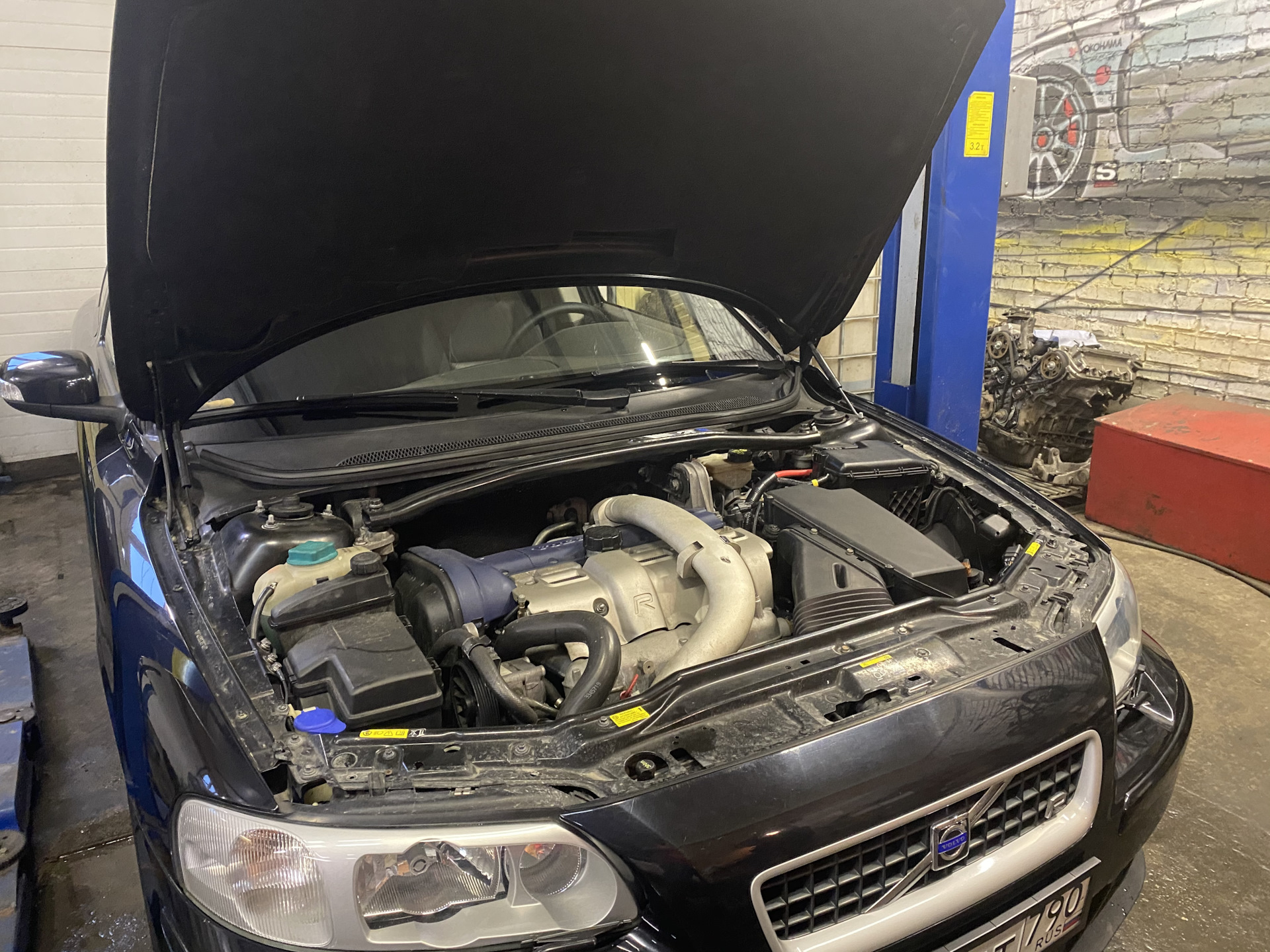 Плановое обслуживание. Мелочи и крупняк) — Volvo S60 R, 2,5 л, 2007 ...