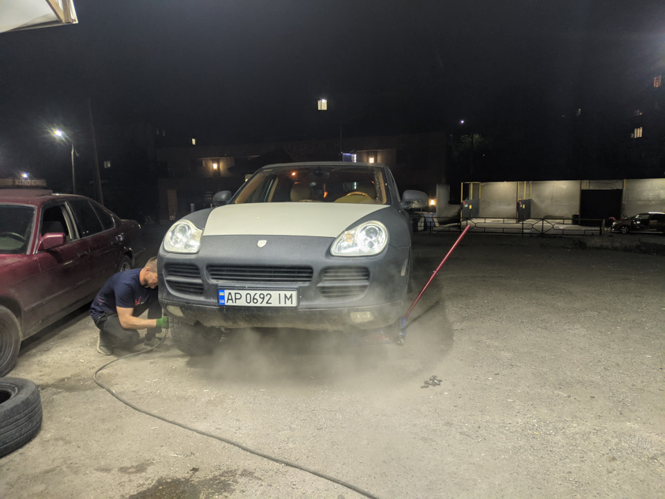 Замена колпачков клапанов на металлические + замена шин ☀ — Porsche ...