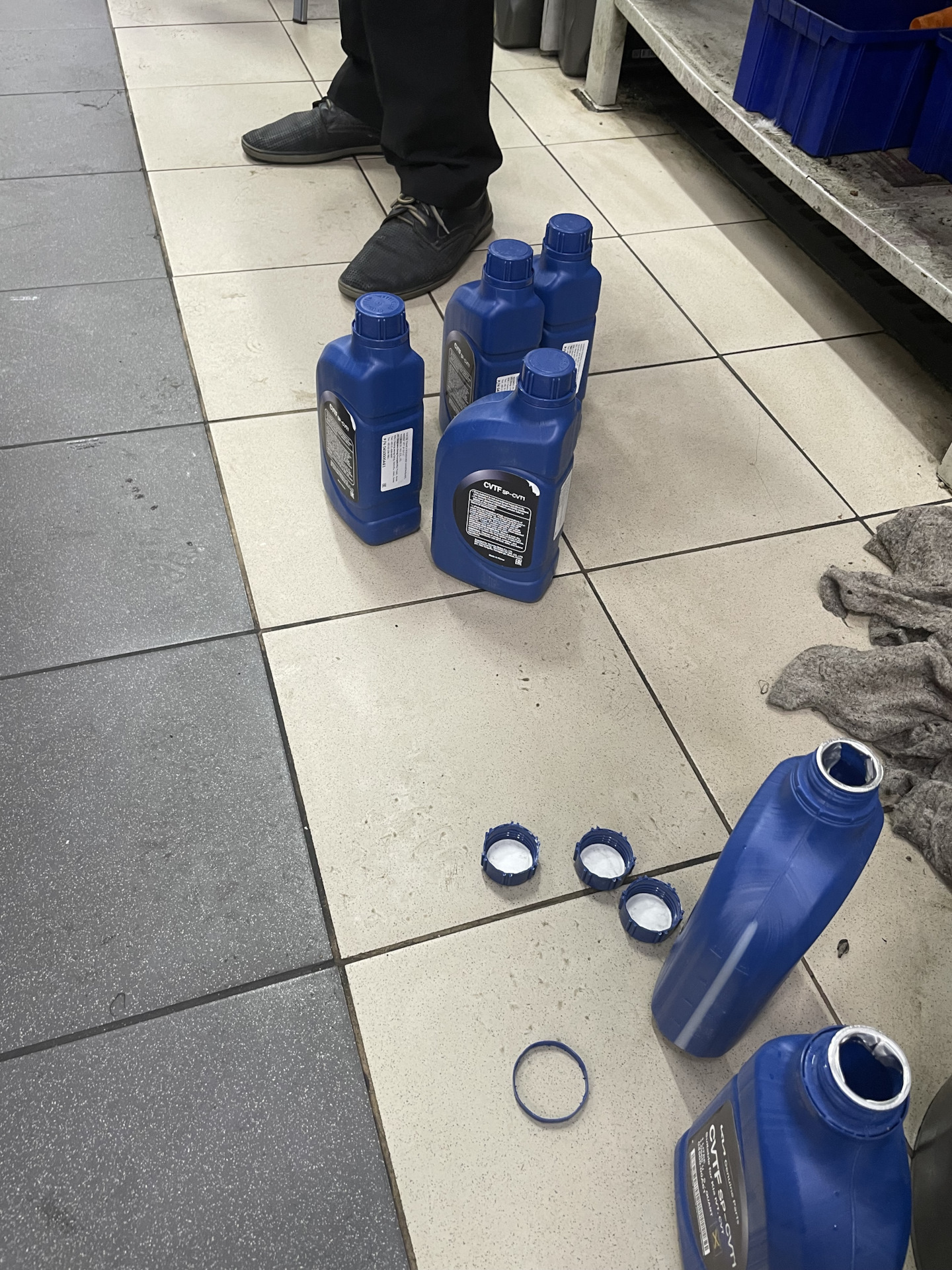 Замена масла и фильтра в вариаторе — KIA Seltos, 2 л, 2021 года ...