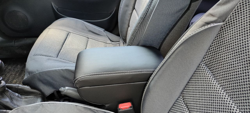 Установил подлокотник — Daewoo Lanos, 1,5 л, 2008 года | стайлинг | DRIVE2